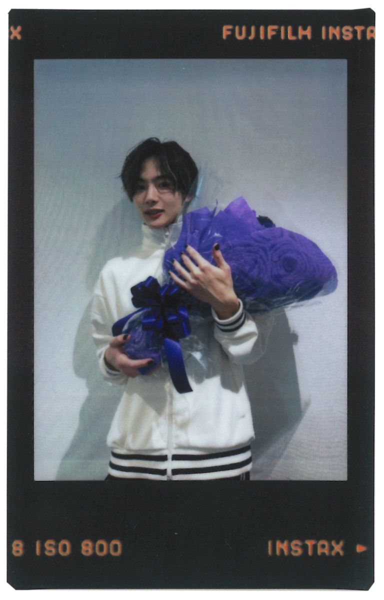 はじめまして、NOA×チェキ。“今”を突き進むソロアーティストが⾒る世界 – 【Cheki Press（チェキプレス）】毎日がちょっと楽しくなる！チェキとの生活を提案・発信するメディア ...